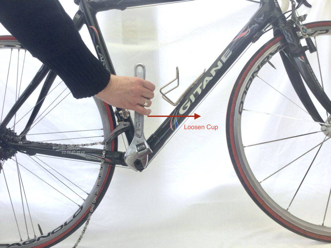 Bottom Bracket Cup Removal Direction, British, French, Italian