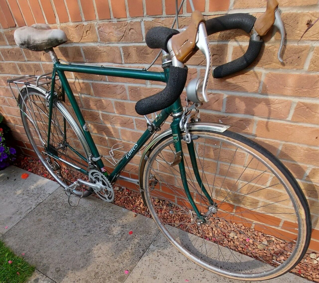 A Vintage Dawes Galaxy Reviewed, and Compared to a Later Touristique